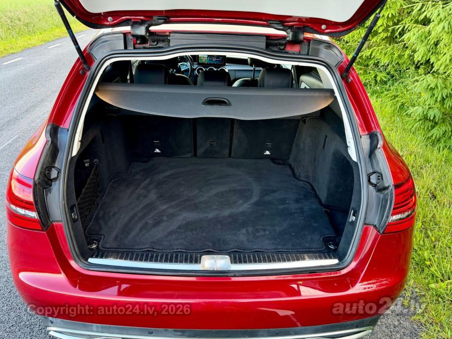 Mercedes-Benz C-Class 2018 Viljandi, ar dzinēja tilpumu 2.00 L un nobraukumu 194 tūkst. km par 19500 €, foto 12 vietnē AUTOMOTO.COM.LV