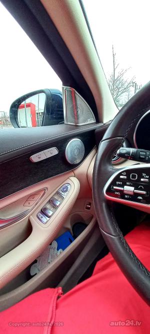 Mercedes-Benz C-Class 2019 in Tallinn, with an engine capacity of 2.00 L and mileage of 152 thousand km for 22990 €, photo 12 on AUTOMOTO.COM.LV