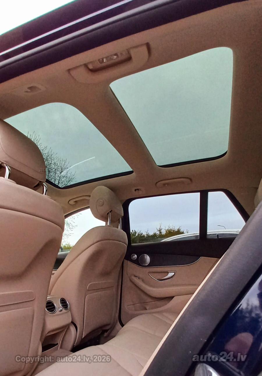 Mercedes-Benz C-Class 2019 in Tallinn, with an engine capacity of 2.00 L and mileage of 152 thousand km for 22990 €, photo 15 on AUTOMOTO.COM.LV