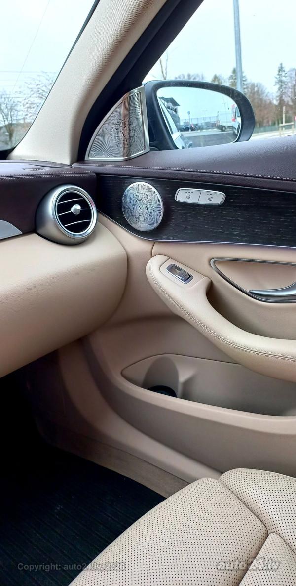 Mercedes-Benz C-Class 2019 in Tallinn, with an engine capacity of 2.00 L and mileage of 152 thousand km for 22990 €, photo 10 on AUTOMOTO.COM.LV