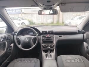 Violets Mercedes-Benz C-Class 2003 Tallina, ar dzinēja tilpumu 1.80 L un nobraukumu 268 tūkst. km par 999 €, foto 6 vietnē AUTOMOTO.COM.LV