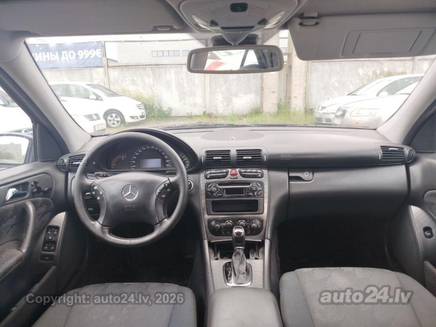 Violets Mercedes-Benz C-Class 2003 Tallina, ar dzinēja tilpumu 1.80 L un nobraukumu 268 tūkst. km par 999 €, foto 6 vietnē AUTOMOTO.COM.LV