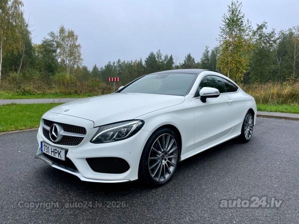 White Mercedes-Benz C-Class 2017 in Tallinn, with an engine capacity of 2.00 L and mileage of 117 thousand km for 23900 €, photo 1 on AUTOMOTO.COM.LV
