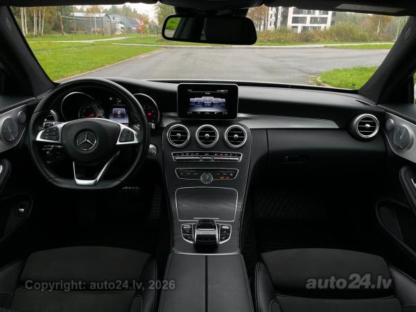 White Mercedes-Benz C-Class 2017 in Tallinn, with an engine capacity of 2.00 L and mileage of 117 thousand km for 23900 €, photo 10 on AUTOMOTO.COM.LV