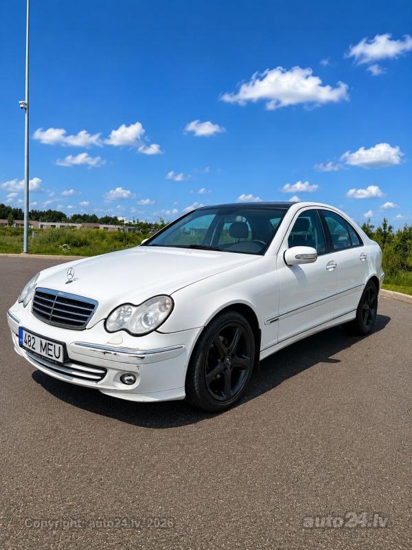 White Mercedes-Benz C-Class 2005 in Tallinn, with an engine capacity of 1.80 L and mileage of 223 thousand km for 2500 €, photo 6 on AUTOMOTO.COM.LV