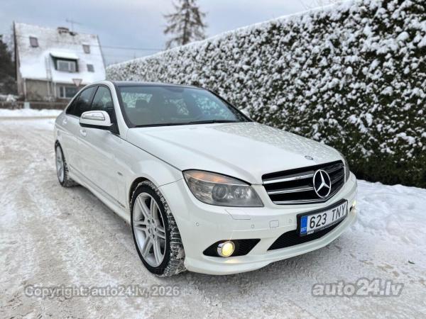 White Mercedes-Benz C-Class 2007 in Tallinn, with an engine capacity of 3.00 L and mileage of 288 thousand km for 4500 €, photo 2 on AUTOMOTO.COM.LV