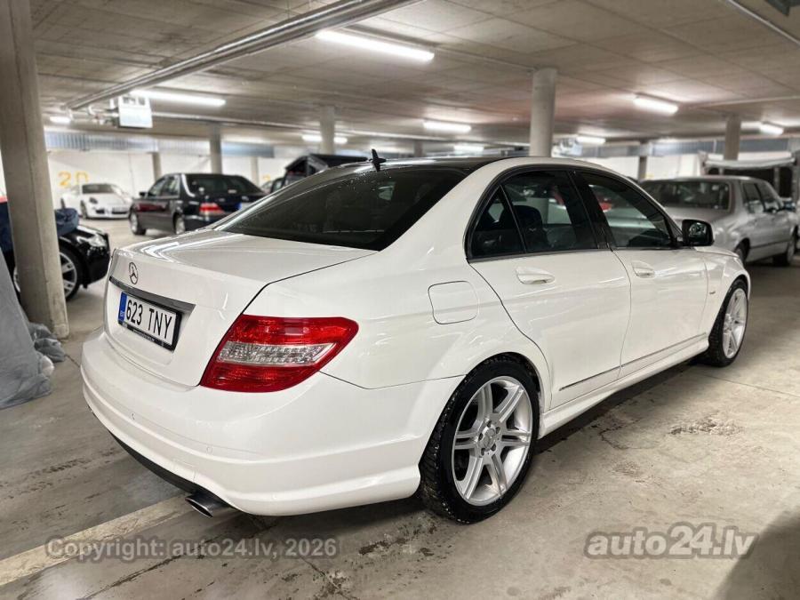 White Mercedes-Benz C-Class 2007 in Tallinn, with an engine capacity of 3.00 L and mileage of 288 thousand km for 4500 €, photo 11 on AUTOMOTO.COM.LV