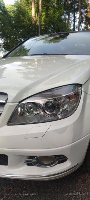 White Mercedes-Benz C-Class 2007 in Tallinn, with an engine capacity of 3.00 L and mileage of 0 thousand km for 5900 €, photo 3 on AUTOMOTO.COM.LV