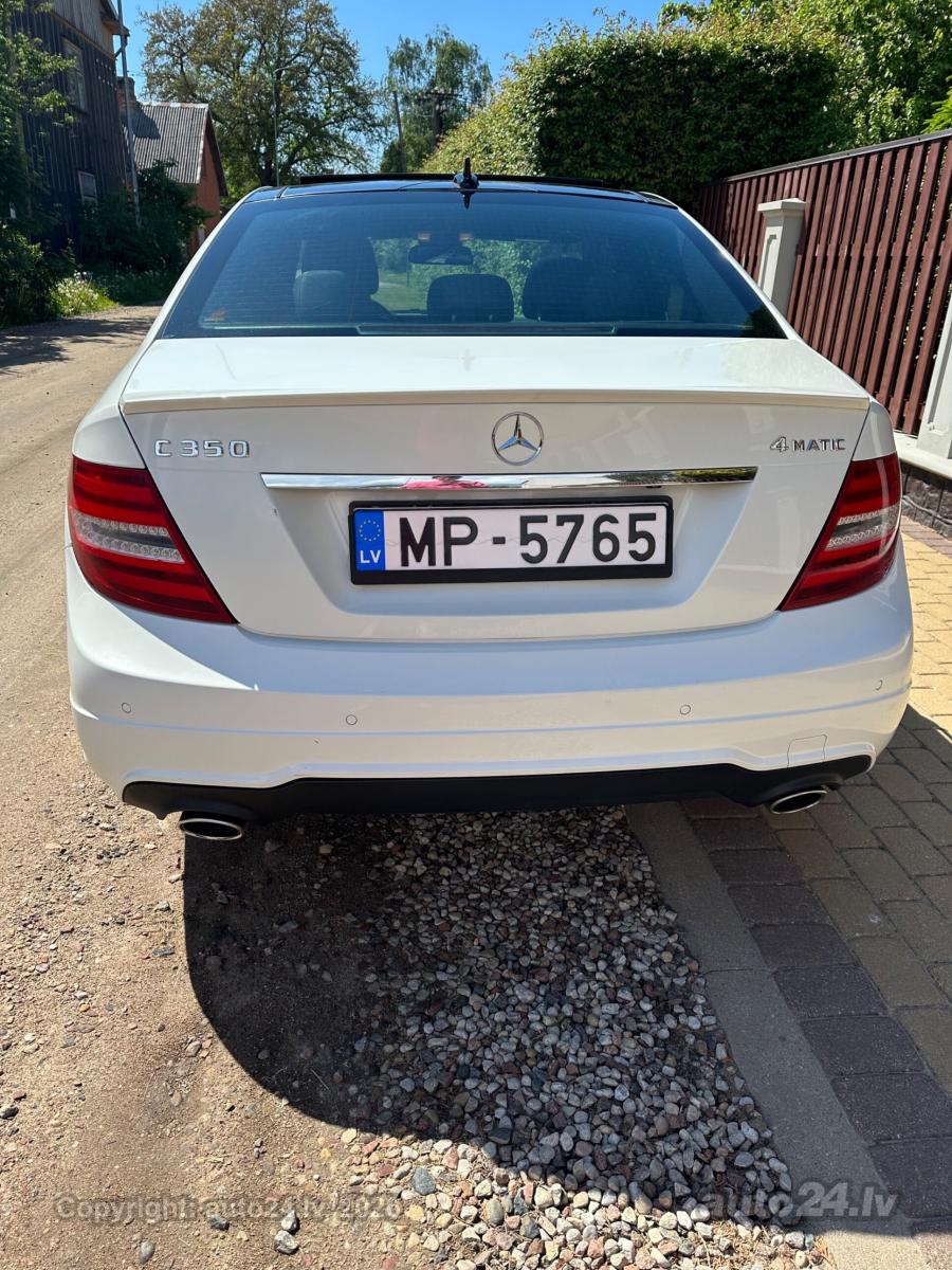 Balts Mercedes-Benz C-Class 2012 Rīga, ar dzinēja tilpumu 3.50 L un nobraukumu 128 tūkst. km par 12000 €, foto 8 vietnē AUTOMOTO.COM.LV