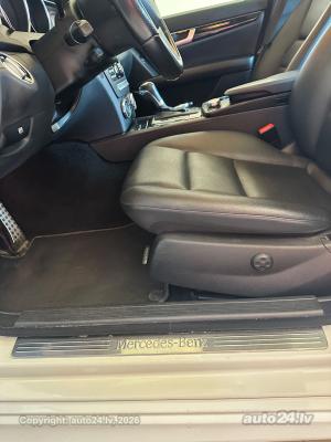 Balts Mercedes-Benz C-Class 2012 Rīga, ar dzinēja tilpumu 3.50 L un nobraukumu 128 tūkst. km par 12000 €, foto 11 vietnē AUTOMOTO.COM.LV