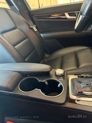 Balts Mercedes-Benz C-Class 2012 Rīga, ar dzinēja tilpumu 3.50 L un nobraukumu 128 tūkst. km par 12000 €, foto 19 vietnē AUTOMOTO.COM.LV