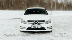 White Mercedes-Benz C-Class 2013 in Tallinn, with an engine capacity of 1.60 L and mileage of 200 thousand km for 11000 €, photo 3 on AUTOMOTO.COM.LV