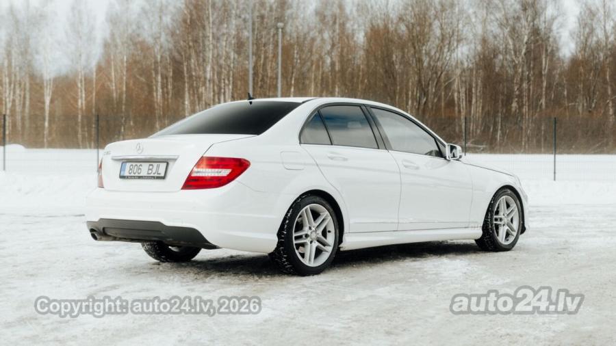 White Mercedes-Benz C-Class 2013 in Tallinn, with an engine capacity of 1.60 L and mileage of 200 thousand km for 11000 €, photo 6 on AUTOMOTO.COM.LV