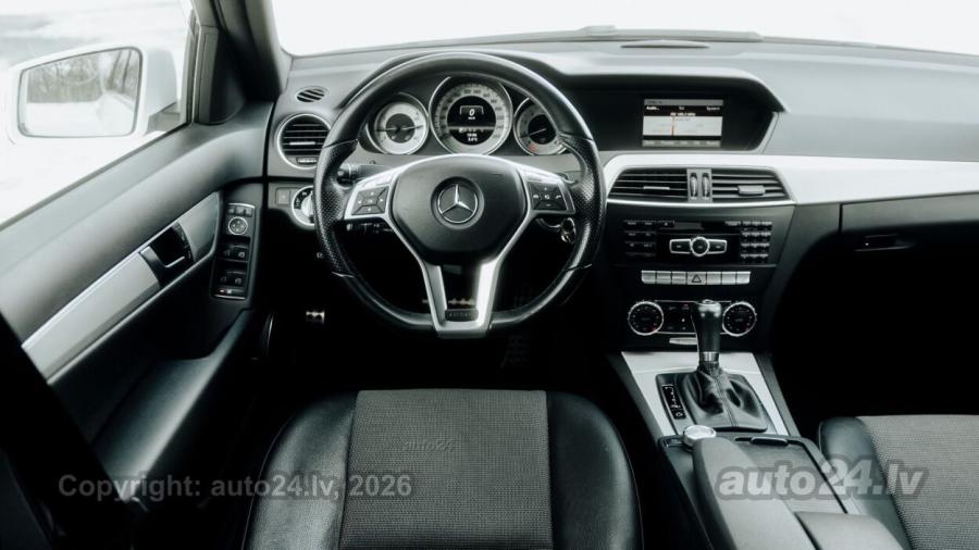 White Mercedes-Benz C-Class 2013 in Tallinn, with an engine capacity of 1.60 L and mileage of 200 thousand km for 11000 €, photo 8 on AUTOMOTO.COM.LV