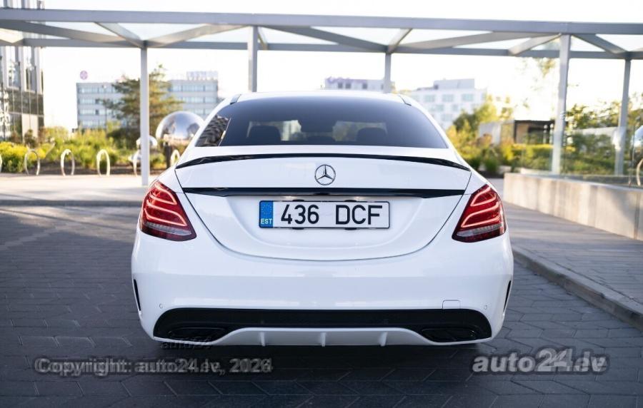 White Mercedes-Benz C-Class 2014 in Tallinn, with an engine capacity of 2.10 L and mileage of 260 thousand km for 13900 €, photo 6 on AUTOMOTO.COM.LV