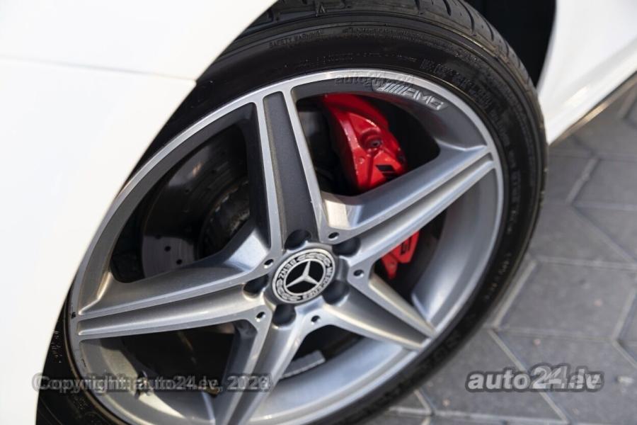 White Mercedes-Benz C-Class 2014 in Tallinn, with an engine capacity of 2.10 L and mileage of 260 thousand km for 13900 €, photo 10 on AUTOMOTO.COM.LV