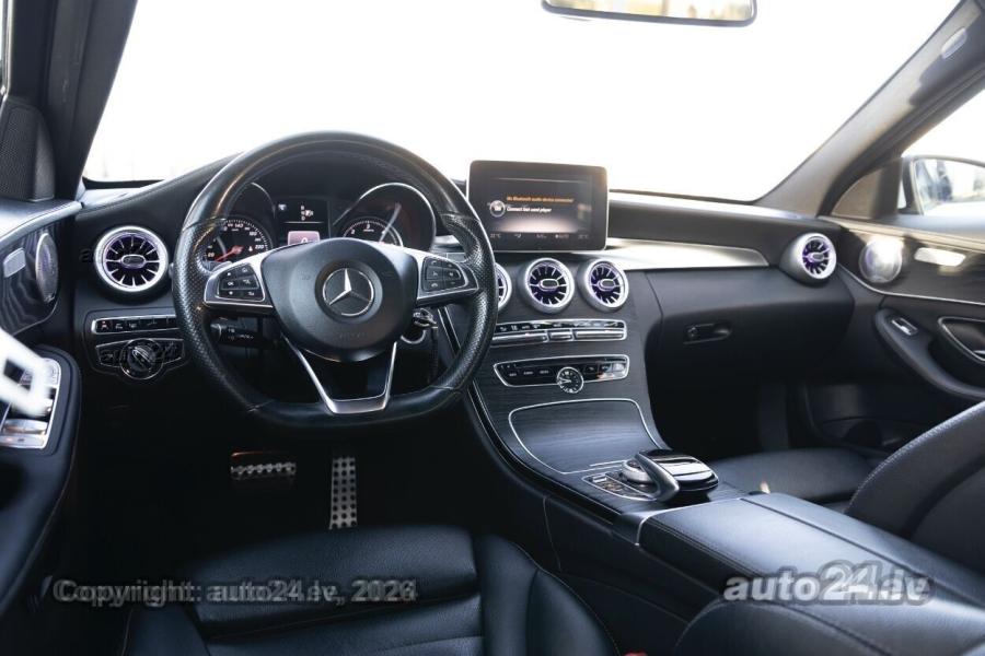 White Mercedes-Benz C-Class 2014 in Tallinn, with an engine capacity of 2.10 L and mileage of 260 thousand km for 13900 €, photo 11 on AUTOMOTO.COM.LV