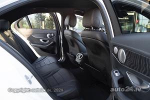 White Mercedes-Benz C-Class 2014 in Tallinn, with an engine capacity of 2.10 L and mileage of 260 thousand km for 13900 €, photo 15 on AUTOMOTO.COM.LV