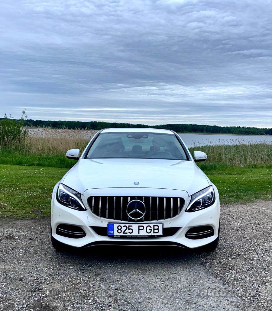 Balts Mercedes-Benz C-Class 2014 Tallina, ar dzinēja tilpumu 2.10 L un nobraukumu 115 tūkst. km par 19800 €, foto 4 vietnē AUTOMOTO.COM.LV