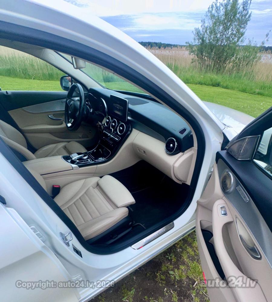 Balts Mercedes-Benz C-Class 2014 Tallina, ar dzinēja tilpumu 2.10 L un nobraukumu 115 tūkst. km par 19800 €, foto 12 vietnē AUTOMOTO.COM.LV
