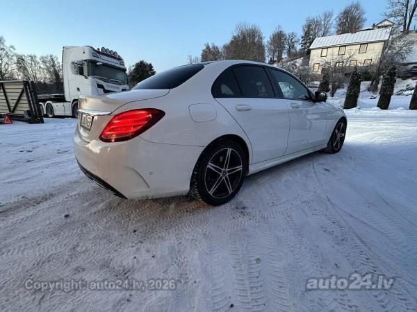 White Mercedes-Benz C-Class 2015 in Tallinn, with an engine capacity of 2.10 L and mileage of 230 thousand km for 15500 €, photo 3 on AUTOMOTO.COM.LV