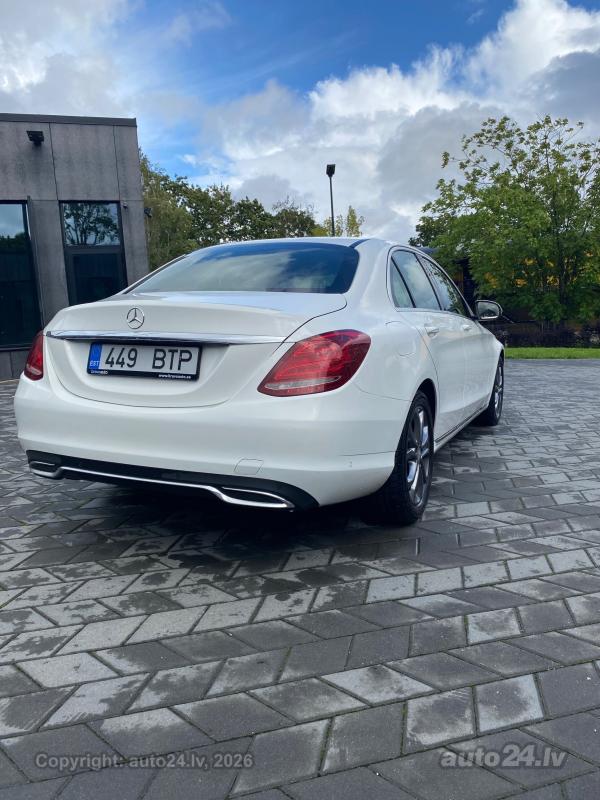 Balts Mercedes-Benz C-Class 2015 Tallina, ar dzinēja tilpumu 1.60 L un nobraukumu 102 tūkst. km par 17500 €, foto 2 vietnē AUTOMOTO.COM.LV