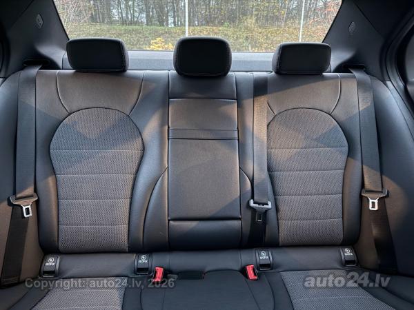 Balts Mercedes-Benz C-Class 2015 Tallina, ar dzinēja tilpumu 1.60 L un nobraukumu 102 tūkst. km par 17500 €, foto 7 vietnē AUTOMOTO.COM.LV