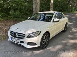 Balts Mercedes-Benz C-Class 2015 Tallina, ar dzinēja tilpumu 3.00 L un nobraukumu 112 tūkst. km par 22900 €, foto  vietnē AUTOMOTO.COM.LV