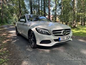 Balts Mercedes-Benz C-Class 2015 Tallina, ar dzinēja tilpumu 3.00 L un nobraukumu 112 tūkst. km par 22900 €, foto 6 vietnē AUTOMOTO.COM.LV