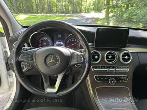 Balts Mercedes-Benz C-Class 2015 Tallina, ar dzinēja tilpumu 3.00 L un nobraukumu 112 tūkst. km par 22900 €, foto 12 vietnē AUTOMOTO.COM.LV