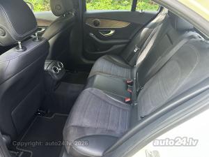 Balts Mercedes-Benz C-Class 2015 Tallina, ar dzinēja tilpumu 3.00 L un nobraukumu 112 tūkst. km par 22900 €, foto 13 vietnē AUTOMOTO.COM.LV