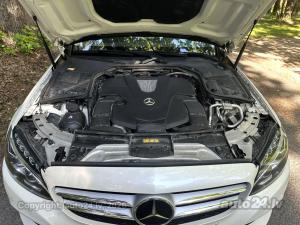 Balts Mercedes-Benz C-Class 2015 Tallina, ar dzinēja tilpumu 3.00 L un nobraukumu 112 tūkst. km par 22900 €, foto 17 vietnē AUTOMOTO.COM.LV