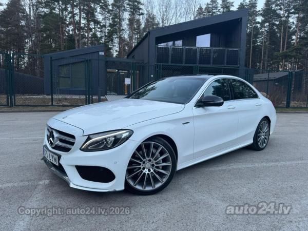 White Mercedes-Benz C-Class 2016 in Tallinn, with an engine capacity of 1.60 L and mileage of 242 thousand km for 14999 €, photo 2 on AUTOMOTO.COM.LV