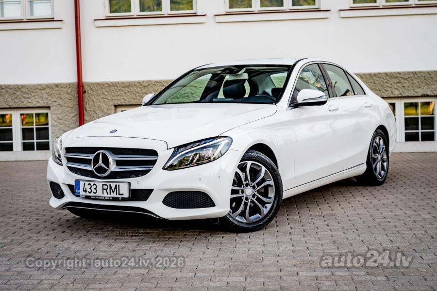 Balts Mercedes-Benz C-Class 2017 Pērnava, ar dzinēja tilpumu 1.60 L un nobraukumu 267 tūkst. km par 12990 €, foto 1 vietnē AUTOMOTO.COM.LV