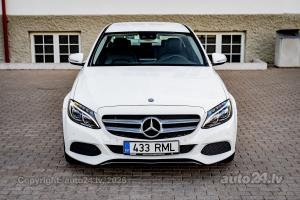 Balts Mercedes-Benz C-Class 2017 Pērnava, ar dzinēja tilpumu 1.60 L un nobraukumu 267 tūkst. km par 12990 €, foto 3 vietnē AUTOMOTO.COM.LV