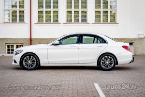 Balts Mercedes-Benz C-Class 2017 Pērnava, ar dzinēja tilpumu 1.60 L un nobraukumu 267 tūkst. km par 12990 €, foto 7 vietnē AUTOMOTO.COM.LV