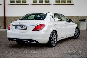 Balts Mercedes-Benz C-Class 2017 Pērnava, ar dzinēja tilpumu 1.60 L un nobraukumu 267 tūkst. km par 12990 €, foto 10 vietnē AUTOMOTO.COM.LV