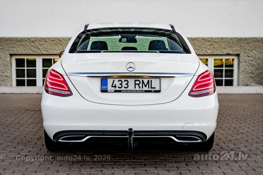 Balts Mercedes-Benz C-Class 2017 Pērnava, ar dzinēja tilpumu 1.60 L un nobraukumu 267 tūkst. km par 12990 €, foto 11 vietnē AUTOMOTO.COM.LV