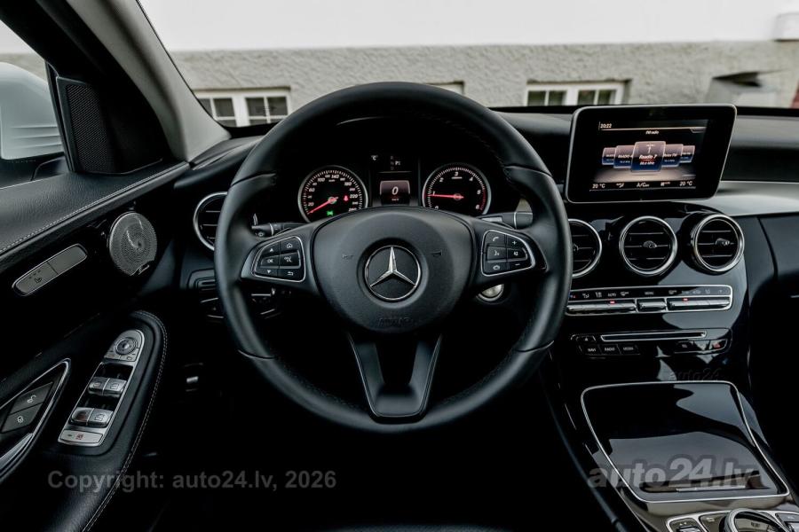 Balts Mercedes-Benz C-Class 2017 Pērnava, ar dzinēja tilpumu 1.60 L un nobraukumu 267 tūkst. km par 12990 €, foto 18 vietnē AUTOMOTO.COM.LV