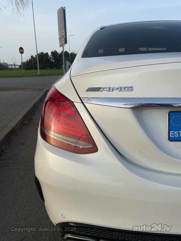 White Mercedes-Benz C-Class 2017 in Tallinn, with an engine capacity of 3.00 L and mileage of 120 thousand km for 29900 €, photo 8 on AUTOMOTO.COM.LV