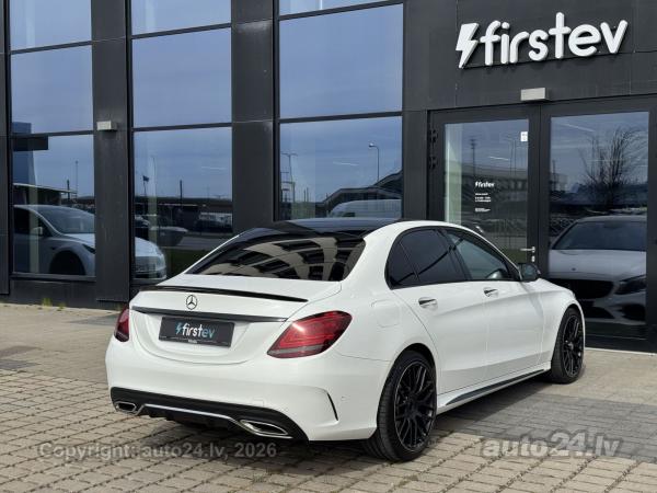White Mercedes-Benz C-Class 2019 in Tallinn, with an engine capacity of 2.00 L and mileage of 186 thousand km for 23990 €, photo 5 on AUTOMOTO.COM.LV