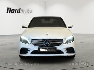 Balts Mercedes-Benz C-Class 2019 Tallina, ar dzinēja tilpumu 1.60 L un nobraukumu 117 tūkst. km par 23900 €, foto 4 vietnē AUTOMOTO.COM.LV