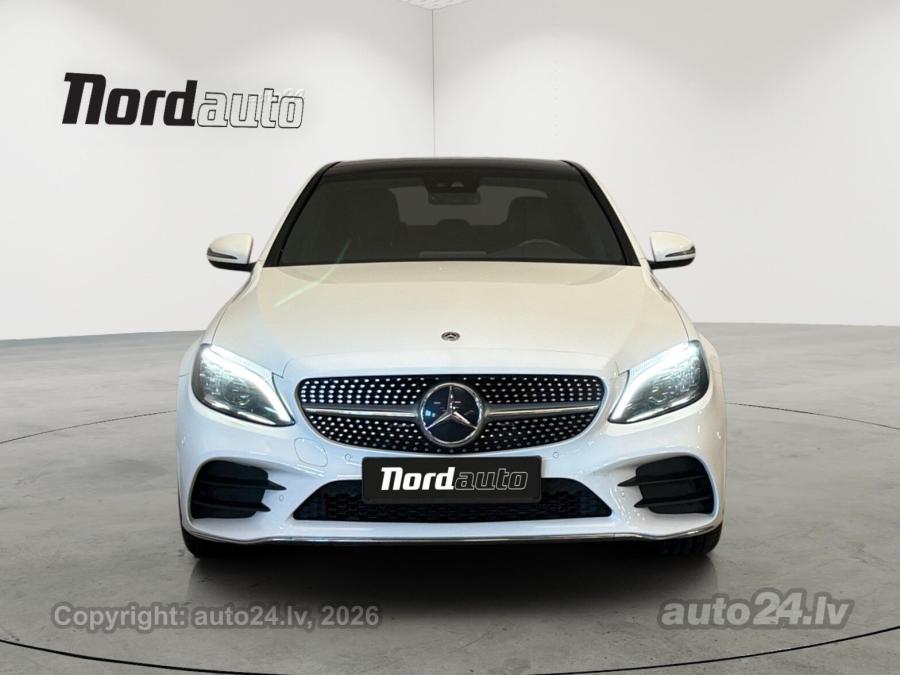 Balts Mercedes-Benz C-Class 2019 Tallina, ar dzinēja tilpumu 1.60 L un nobraukumu 117 tūkst. km par 23900 €, foto 4 vietnē AUTOMOTO.COM.LV