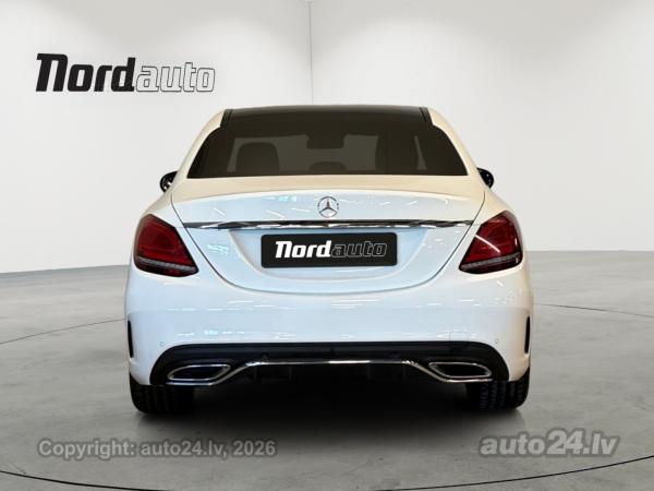 Balts Mercedes-Benz C-Class 2019 Tallina, ar dzinēja tilpumu 1.60 L un nobraukumu 117 tūkst. km par 23900 €, foto 5 vietnē AUTOMOTO.COM.LV