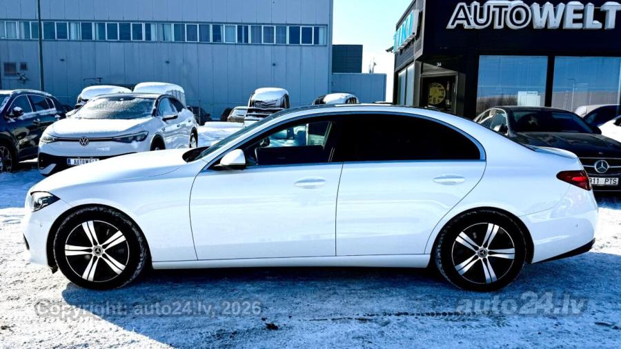 Balts Mercedes-Benz C-Class 2021 Tallina, ar dzinēja tilpumu 2.00 L un nobraukumu 80 tūkst. km par 30500 €, foto 5 vietnē AUTOMOTO.COM.LV