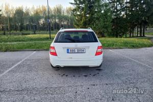 Balts Mercedes-Benz C-Class 2008 Tallina, ar dzinēja tilpumu 2.10 L un nobraukumu 419 tūkst. km par 2990 €, foto 5 vietnē AUTOMOTO.COM.LV