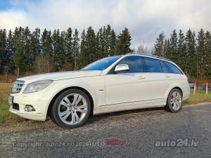 Balts Mercedes-Benz C-Class 2008 Tallina, ar dzinēja tilpumu 2.10 L un nobraukumu 419 tūkst. km par 2990 €, foto 9 vietnē AUTOMOTO.COM.LV