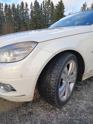 Balts Mercedes-Benz C-Class 2008 Tallina, ar dzinēja tilpumu 2.10 L un nobraukumu 419 tūkst. km par 2990 €, foto 12 vietnē AUTOMOTO.COM.LV