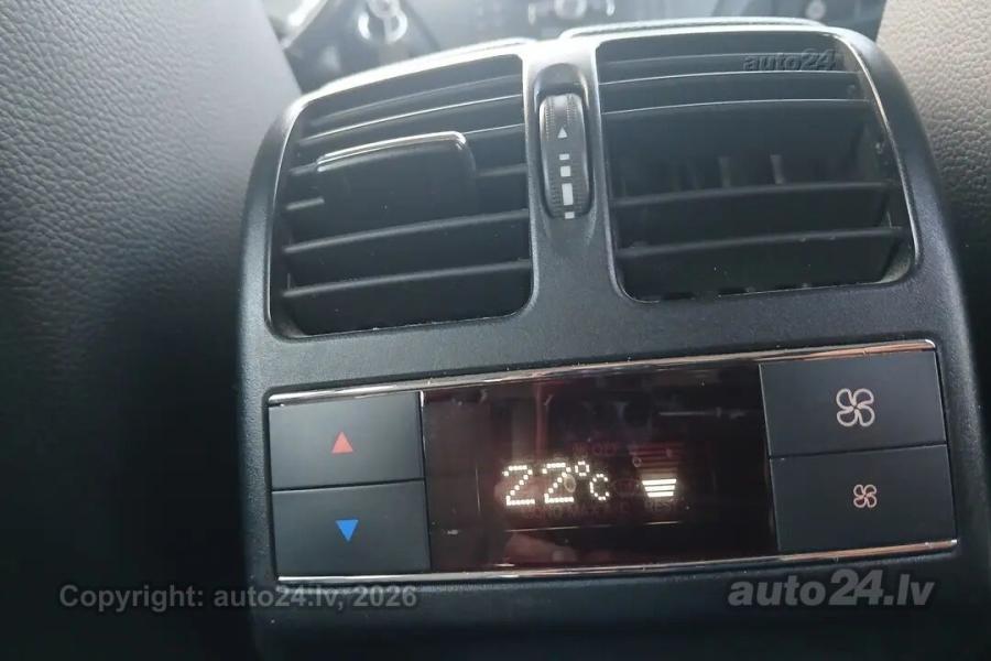 Balts Mercedes-Benz C-Class 2008 Tallina, ar dzinēja tilpumu 2.10 L un nobraukumu 419 tūkst. km par 2990 €, foto 13 vietnē AUTOMOTO.COM.LV