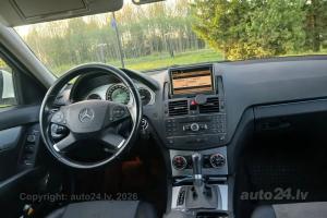 Balts Mercedes-Benz C-Class 2008 Tallina, ar dzinēja tilpumu 2.10 L un nobraukumu 419 tūkst. km par 2990 €, foto 14 vietnē AUTOMOTO.COM.LV